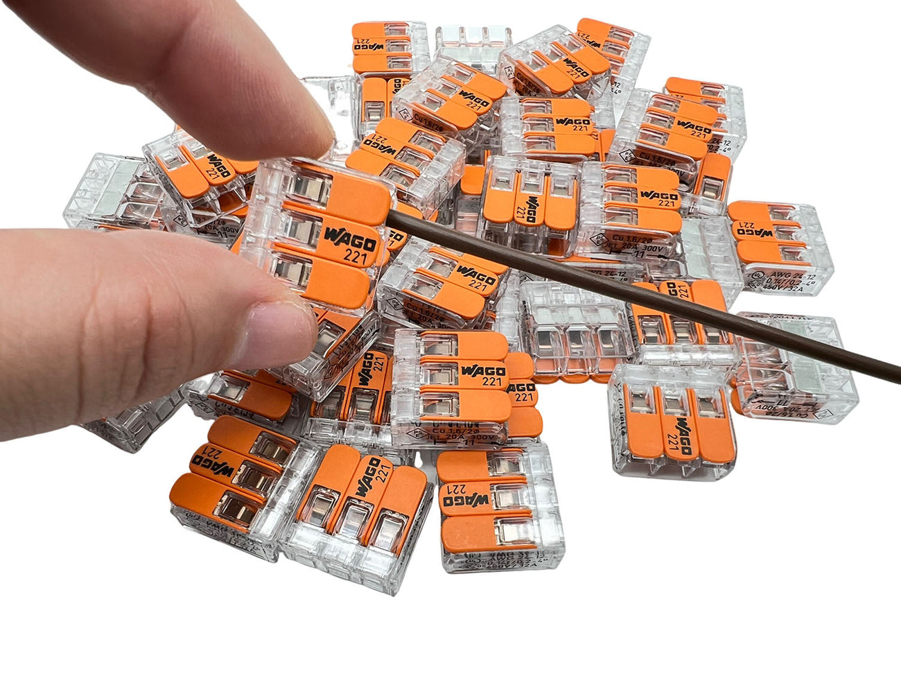 WAGO 221 Instructions For Electricians and DIY Staff